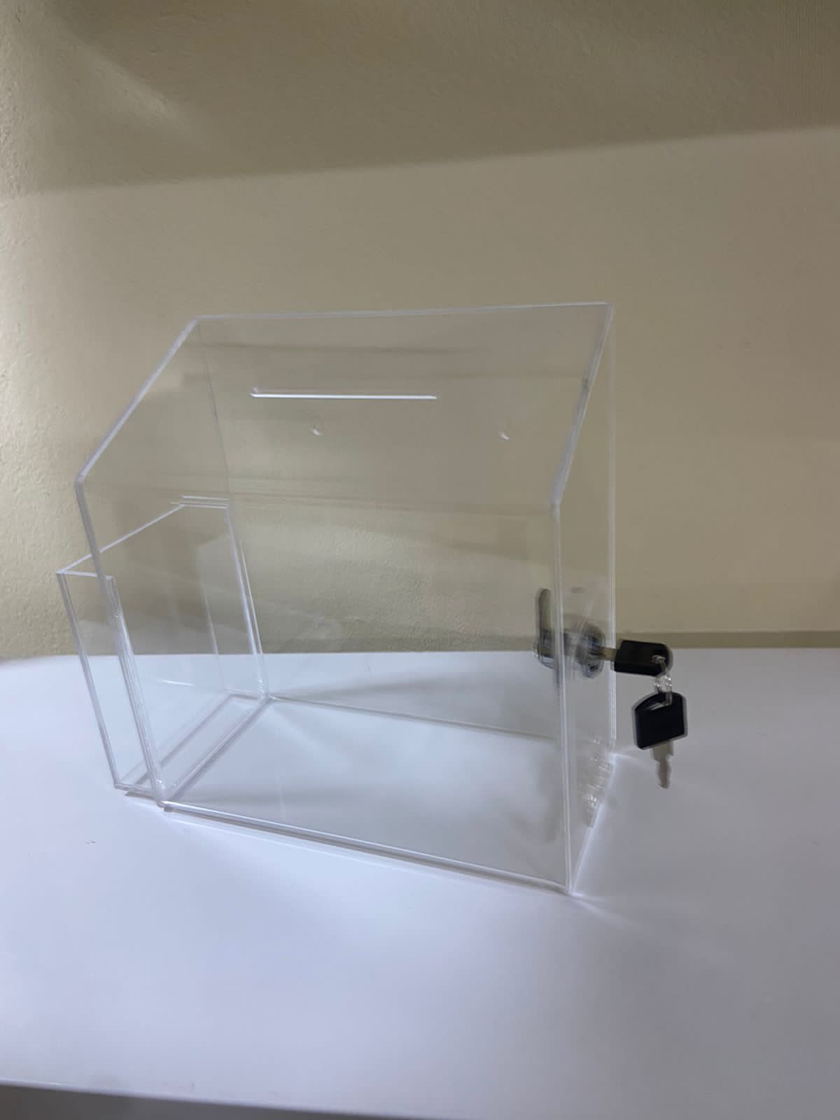 Buzón con chapa – Glow Acrílico